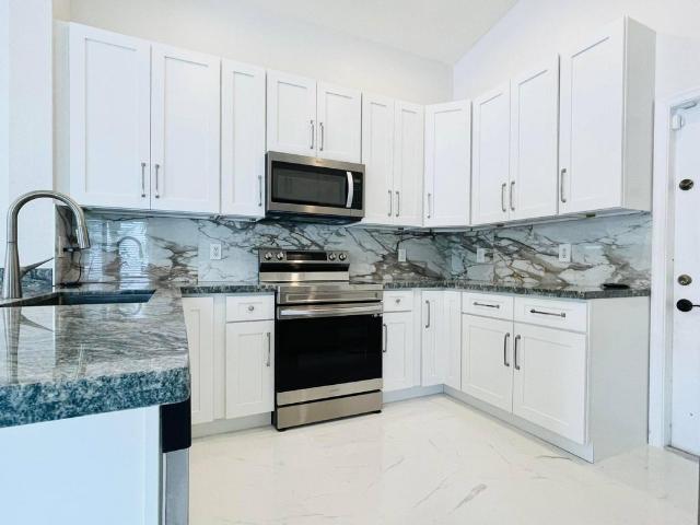 Luxury Villa for rent in Weston, United States