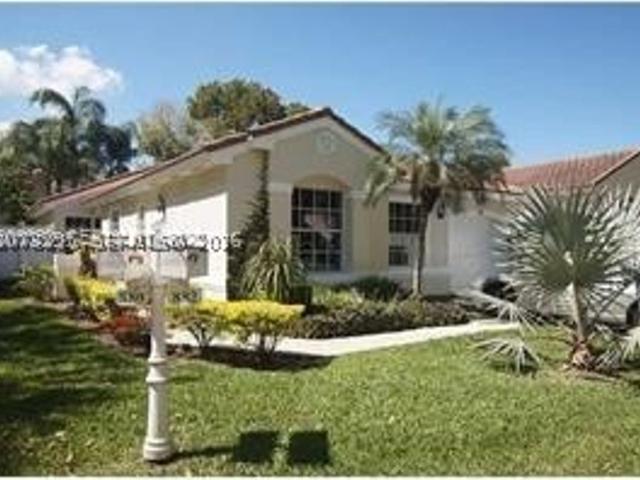 Luxury Villa for rent in Weston, United States
