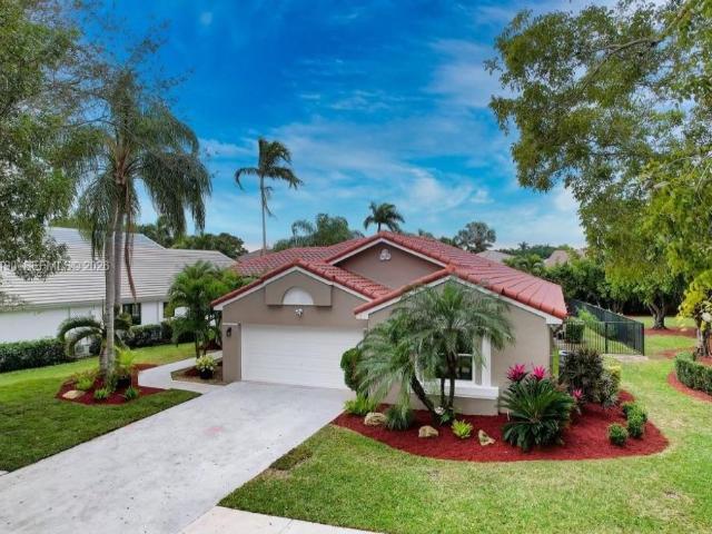 Luxury Villa for rent in Weston, United States