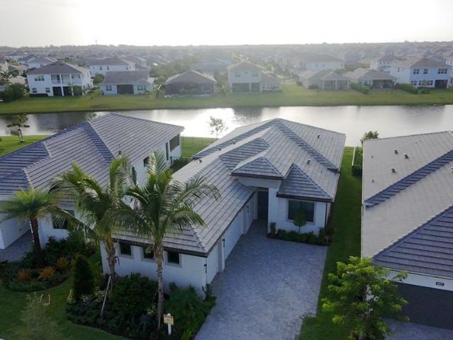 Luxury Villa for rent in Westlake, Florida
