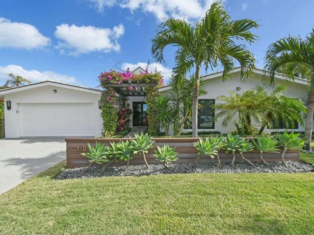 Luxury Villa for rent in Town of Jupiter Inlet Colony, United States