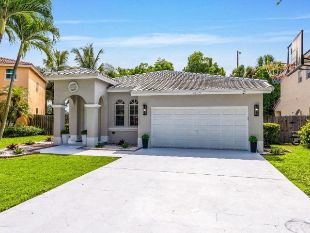 Luxury Villa for sale in Coconut Creek, Florida