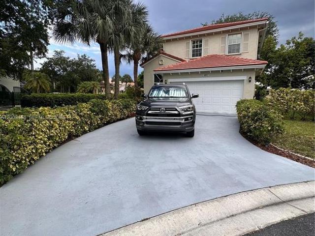 Luxury Villa for sale in Coconut Creek, Florida