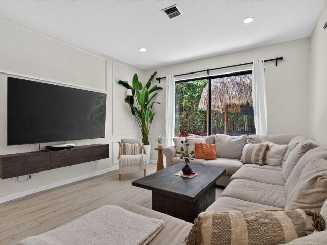 Luxury Villa for sale in Coconut Creek, Florida