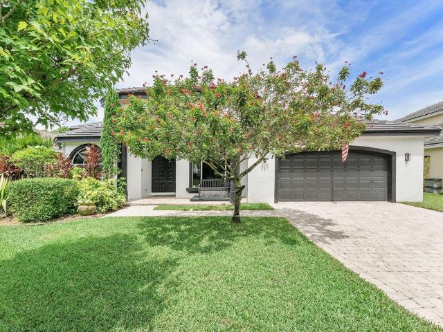 Luxury Villa for sale in Coconut Creek, Florida
