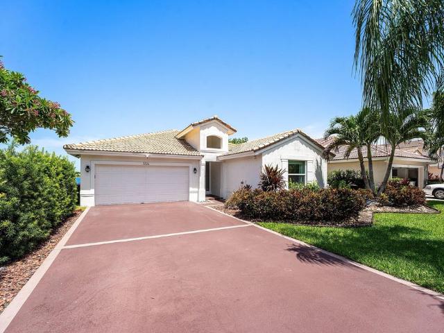 Luxury Villa for sale in Coconut Creek, Florida