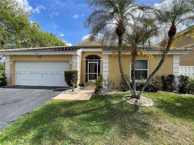 Luxury Villa for sale in Coconut Creek, Florida