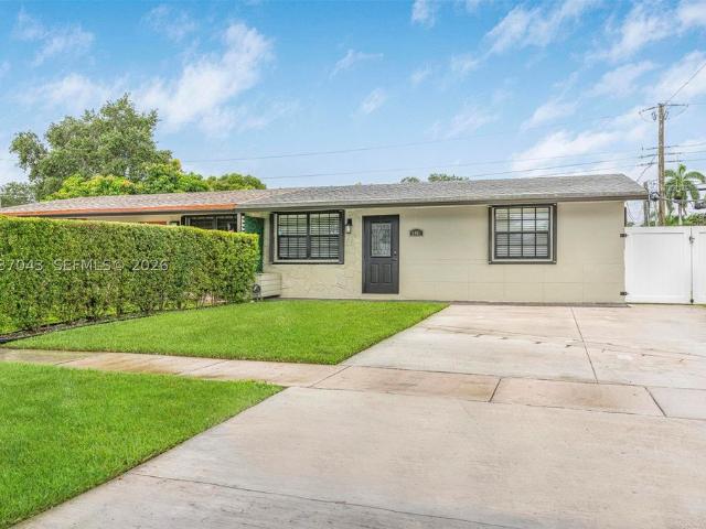 Luxury Villa for sale in Cooper City, Florida