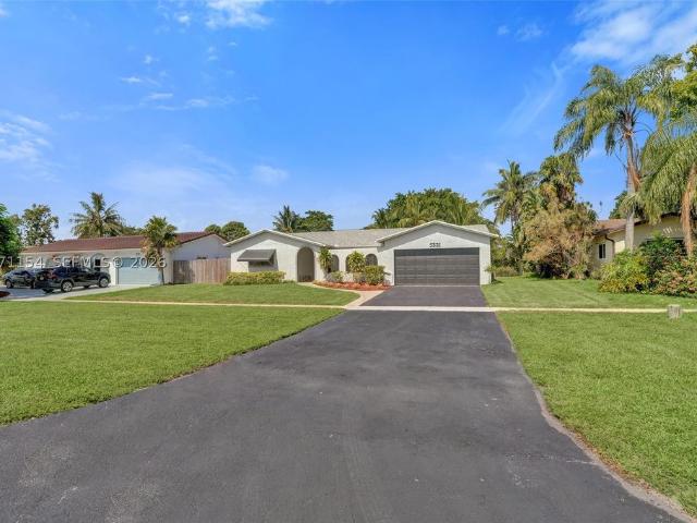 Luxury Villa for sale in Cooper City, United States