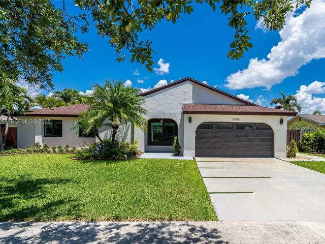Luxury Villa for sale in Cooper City, United States