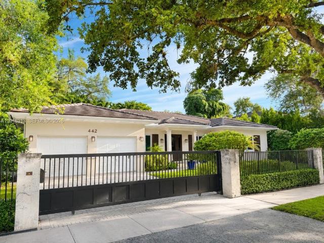 Luxury Villa for sale in Coral Gables, Florida