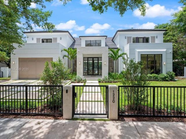 Luxury Villa for sale in Coral Gables, Florida