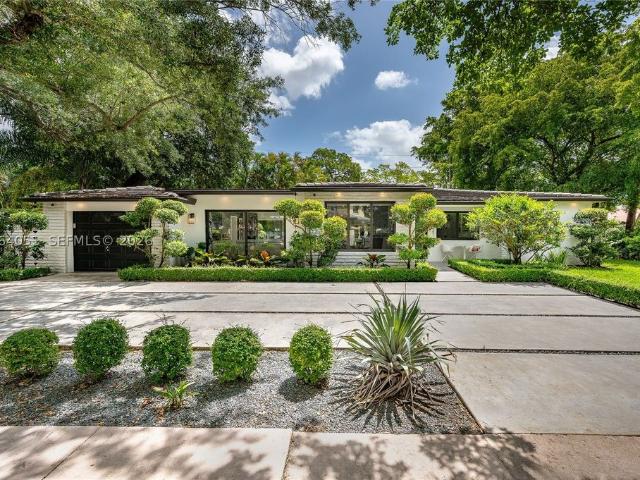 Luxury Villa for sale in Coral Gables, Florida