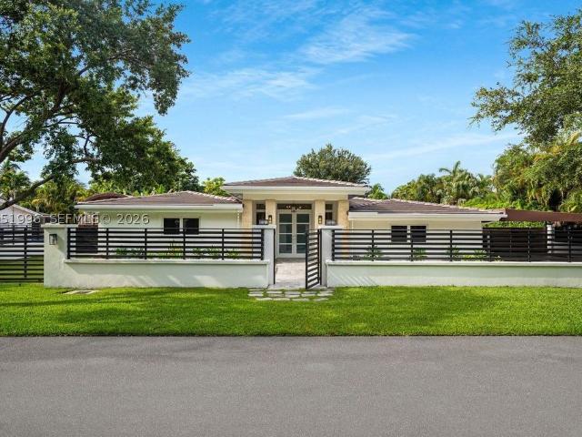 Luxury Villa for sale in Coral Gables, Florida