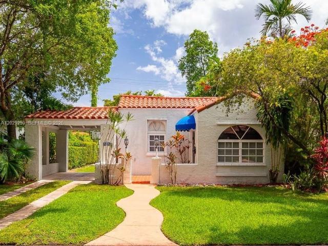 Luxury Villa for sale in Coral Gables, Florida
