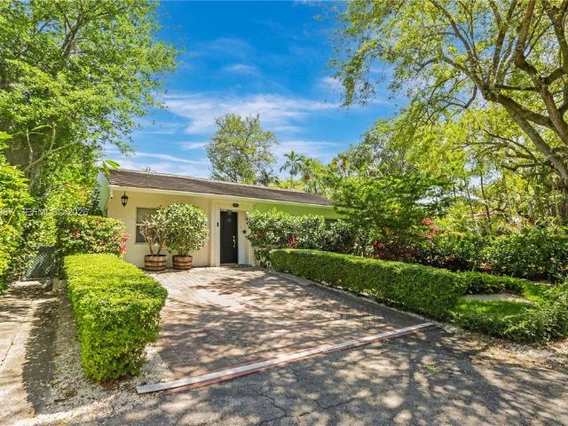 Luxury Villa for sale in Coral Gables, Florida