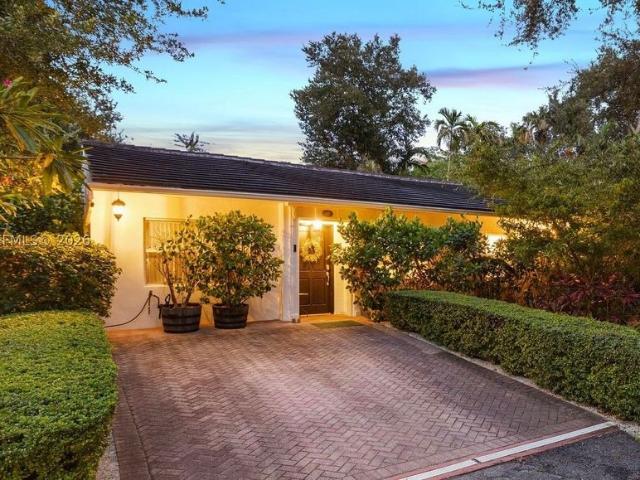 Luxury Villa for sale in Coral Gables, Florida