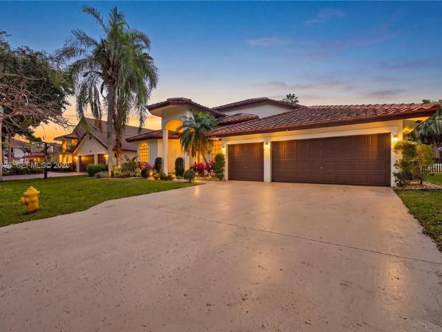 Luxury Villa for sale in Coral Springs, United States