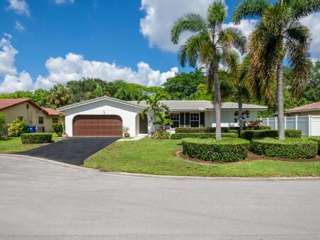 Luxury Villa for sale in Coral Springs, United States