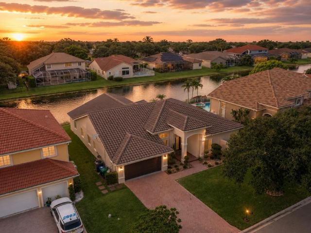 Luxury Villa for sale in Coral Springs, United States
