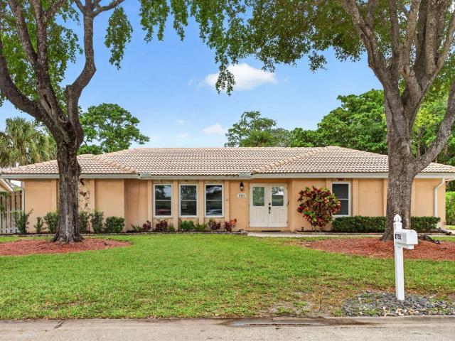 Luxury Villa for sale in Coral Springs, United States