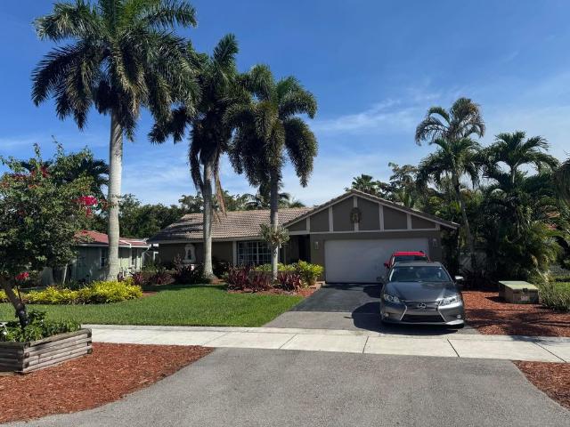 Luxury Villa for sale in Coral Springs, United States