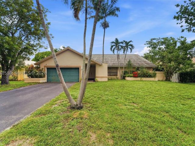Luxury Villa for sale in Coral Springs, United States