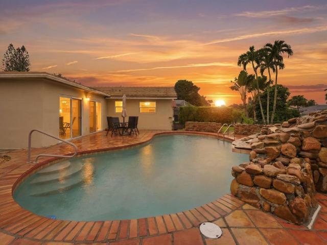 Luxury Villa for sale in Coral Springs, Florida