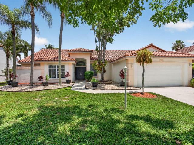 Luxury Villa for sale in Coral Springs, Florida