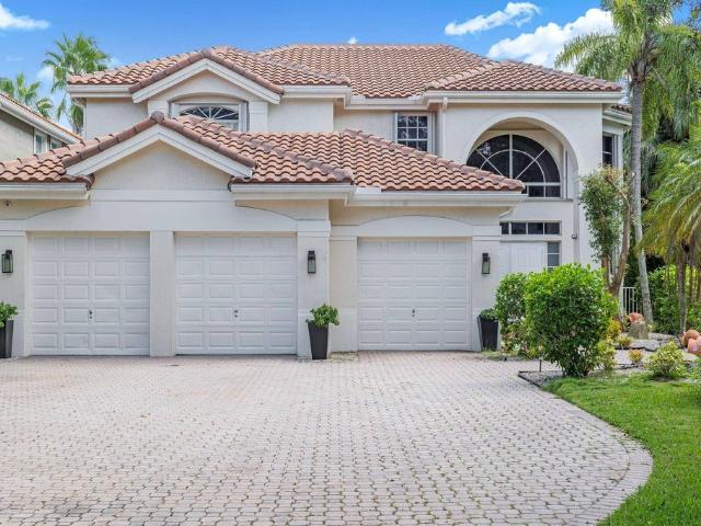 Luxury Villa for sale in Coral Springs, Florida