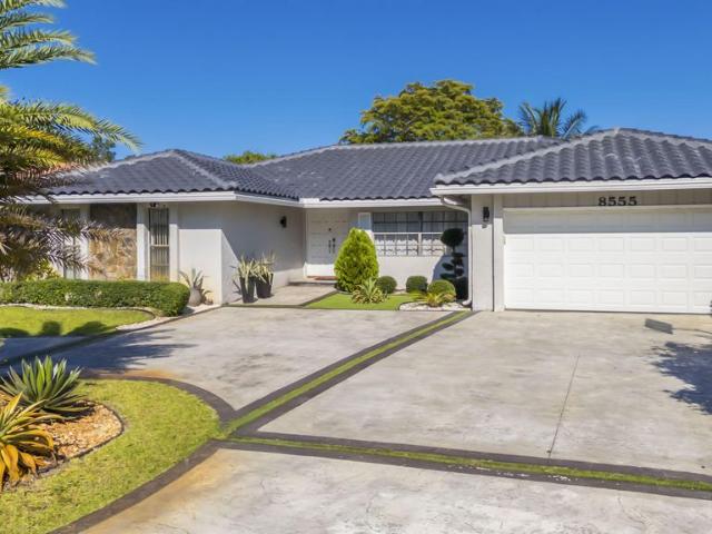 Luxury Villa for sale in Coral Springs, Florida