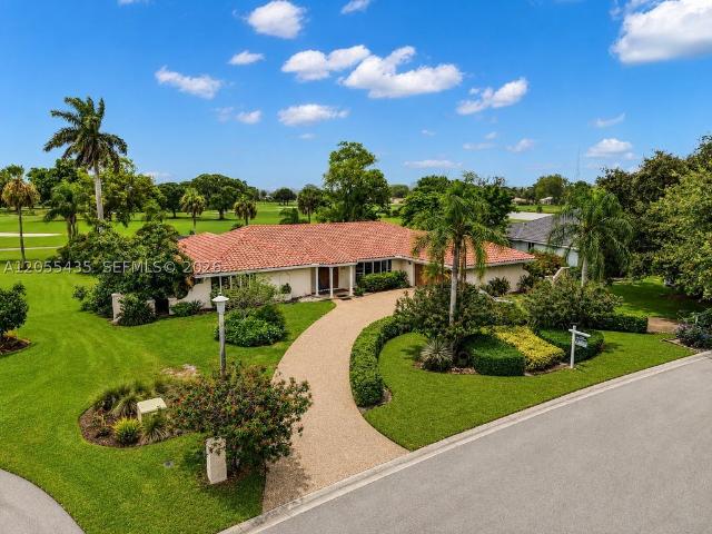 Luxury Villa for sale in Coral Springs, Florida