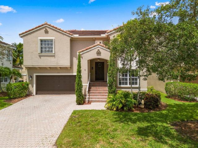 Luxury Villa for sale in Coral Springs, Florida