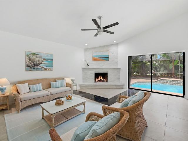 Luxury Villa for sale in Coral Springs, Florida