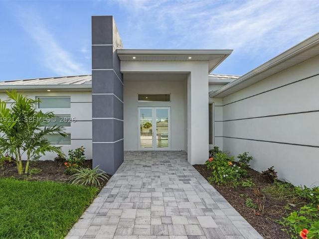 Luxury Villa for sale in Cape Coral, United States