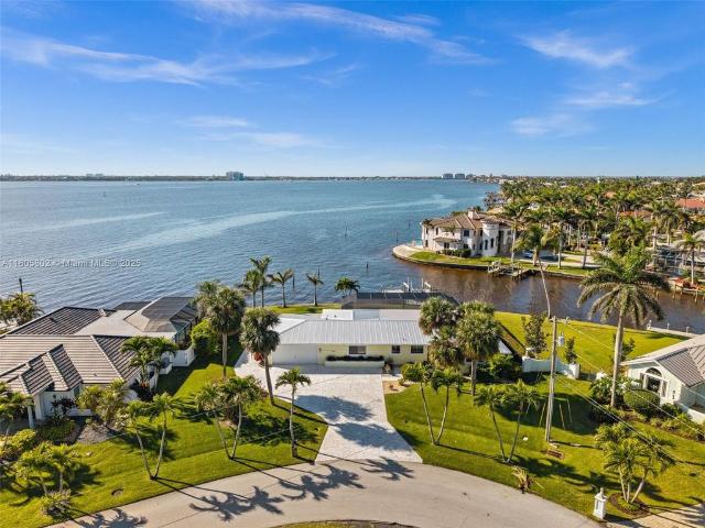 4 bedroom luxury Villa for sale in Cape Coral, United States