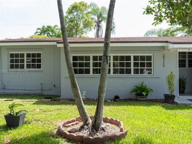 Luxury Villa for sale in Cutler Bay, Florida