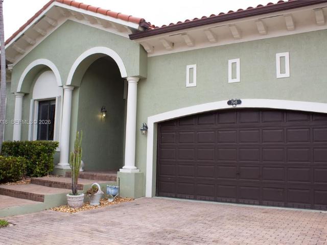 Luxury Villa for sale in Cutler Bay, Florida
