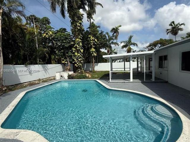 Luxury Villa for sale in Cutler Bay, Florida