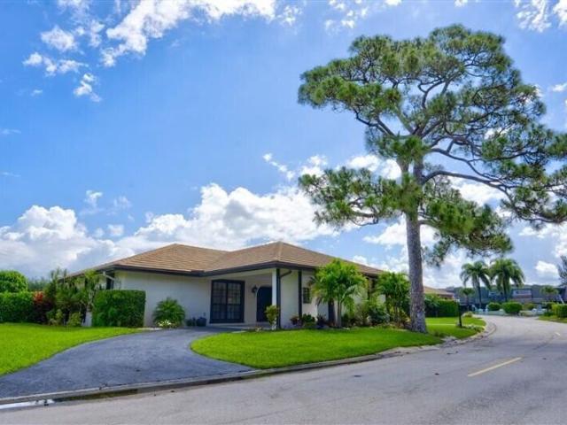 Luxury Villa for sale in Atlantis, Florida