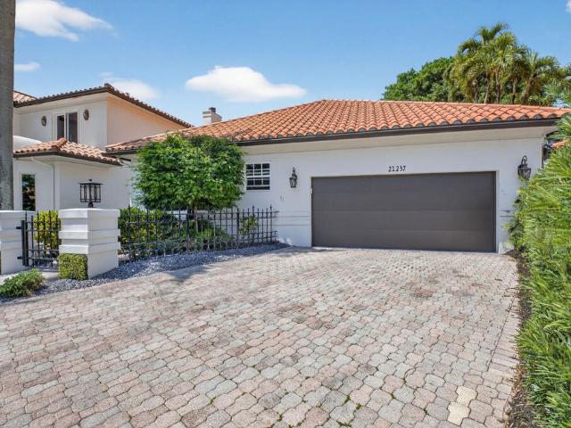 Luxury Villa for sale in Boca Raton, United States