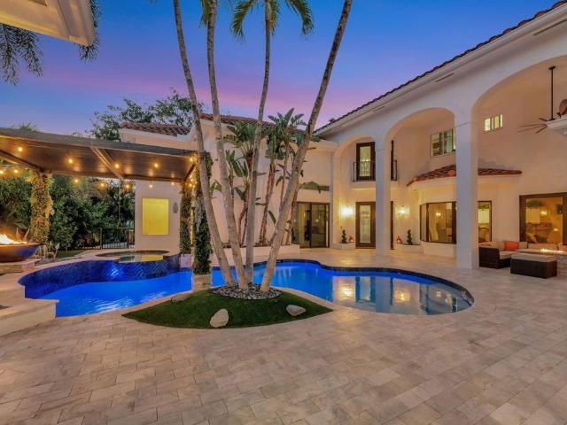 Luxury Villa for sale in Boca Raton, United States