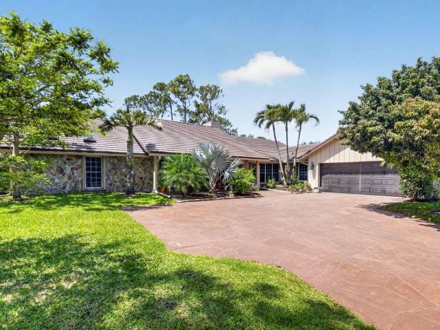 Luxury Villa for sale in Boca Raton, Florida