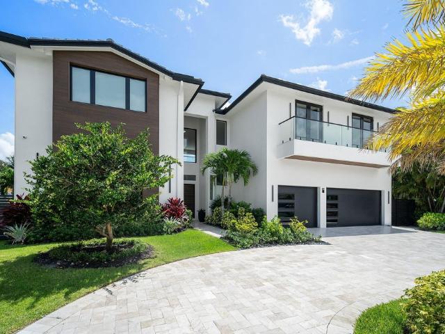 Luxury Villa for sale in Boca Raton, Florida