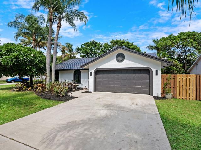 Luxury Villa for sale in Boca Raton, Florida
