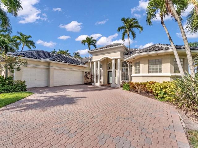 Luxury Villa for sale in Boca Raton, Florida