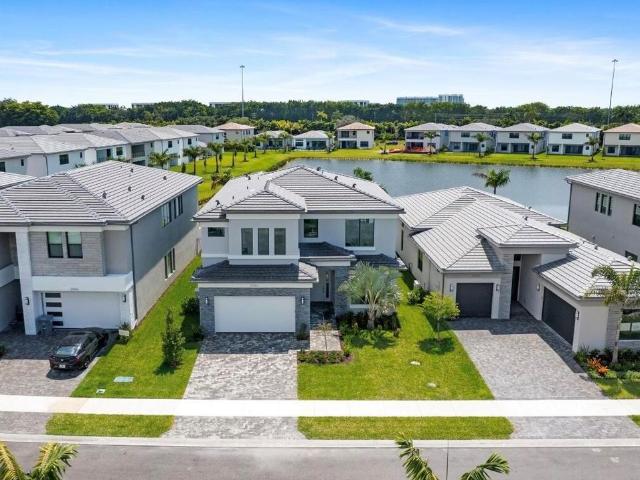Luxury Villa for sale in Boca Raton, Florida