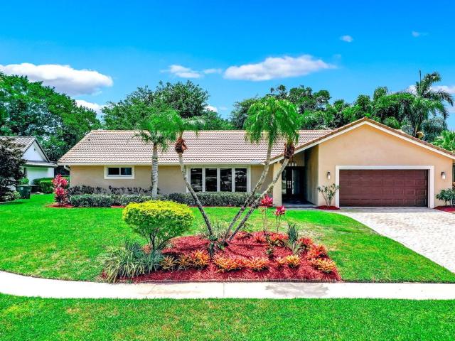 Luxury Villa for sale in Boca Raton, Florida