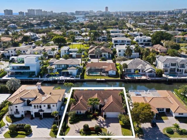 Luxury Villa for sale in Boca Raton, Florida