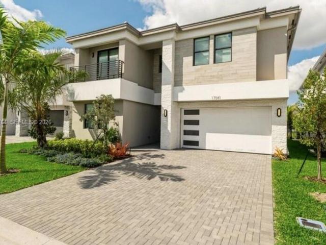 Luxury Villa for sale in Boca Raton, Florida